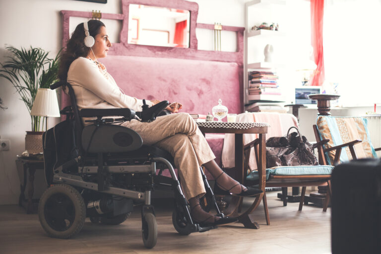 How to Manage Living with Self-Catheterization | Numotion
